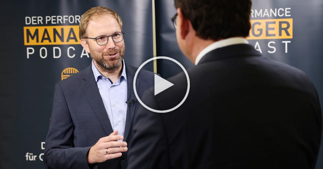 Controlling bei EGGER– Tobias Neumann im Interview | ATVISIO